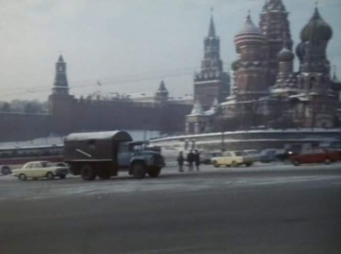 Comrades in Arms (1991) – All Cars Featured in the Film | What's After ...