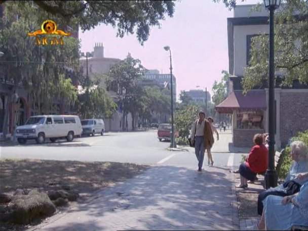 Love Crimes (1992) – All Cars Featured in the Film | What's After the ...