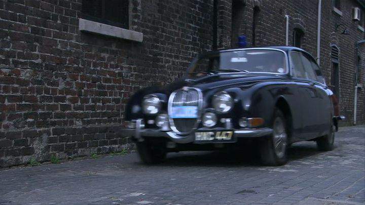 Charlie (2004) – All Cars Featured in the Film | What's After the Movie?